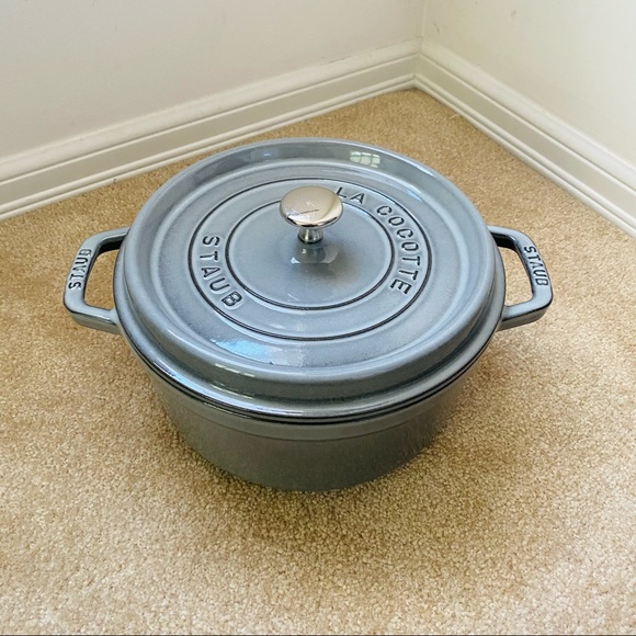 Staub | Kitchen | Staub 4qt 24cm Cast Iron Pot Grey | Poshmark